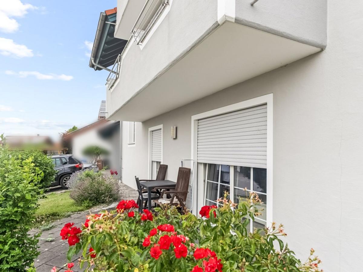 Wohnen mit Aussicht – Charmantes, vermietetes Mehrfamilienhaus in ...