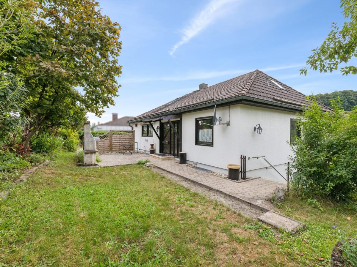 Einzigartiges Ein-/Zweifamilienhaus mit Doppelgarage in ruhiger Lage ...