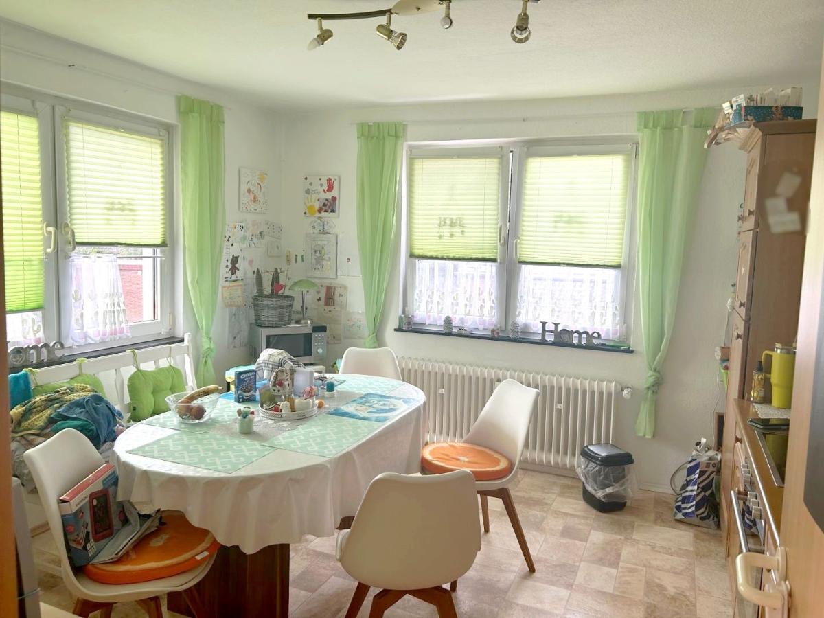 Charmante 2-Zimmer-Wohnung mit großzügiger Terrasse in ruhiger Lage von ...