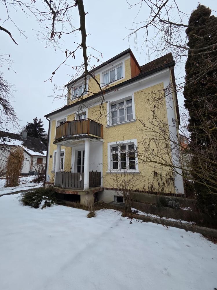 Charmantes Mehrfamilienhaus mit Altbauflair und Entwicklungspotenzial ...